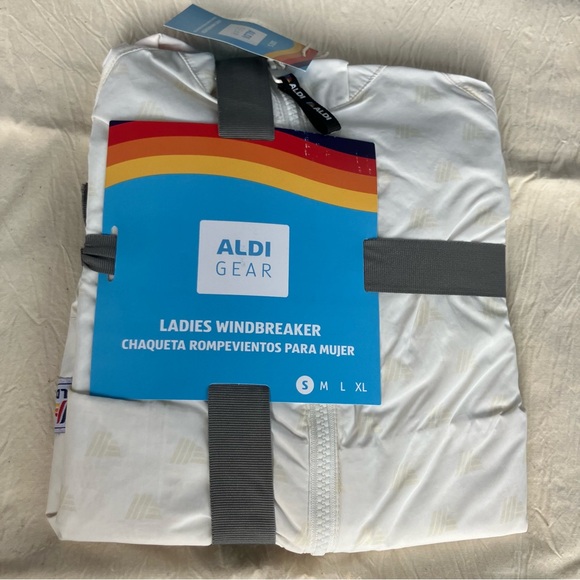 Aldi | Jackets & Coats | Aldi Gear Windbreaker White Cream Jacket ...